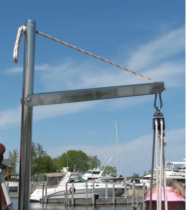 Outboard Motor Lifting Cranes | Custom Marine Products